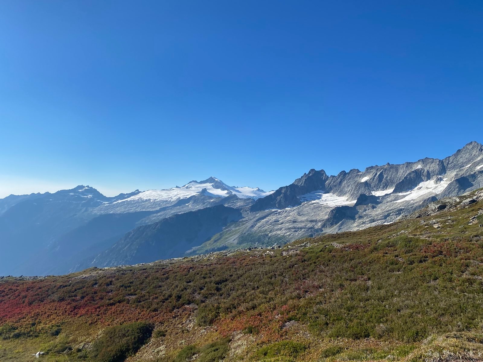 Day Hiking Hidden Lakes and Sahale Arm | Bibliothēca Williamae